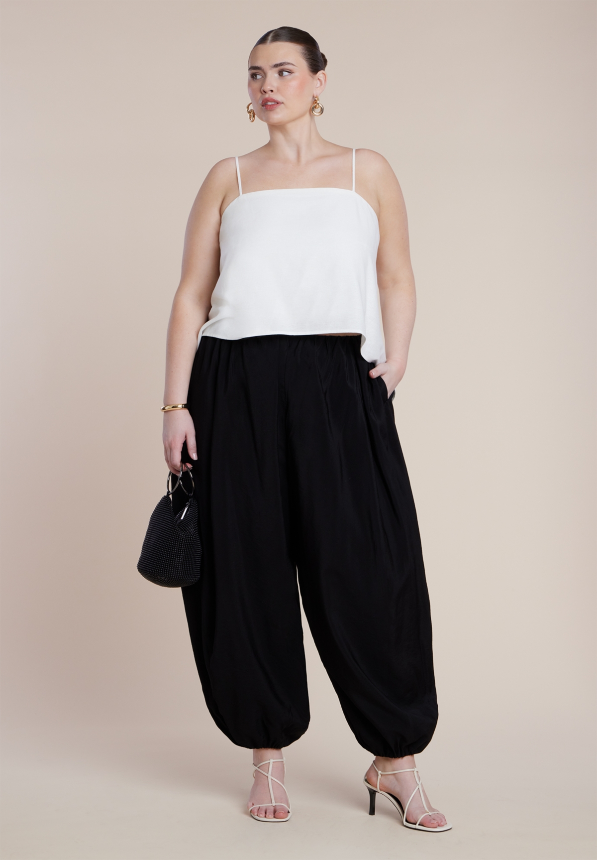 Click here for Eloquii Womens Dramatic Balloon Pants - Black onyx prices