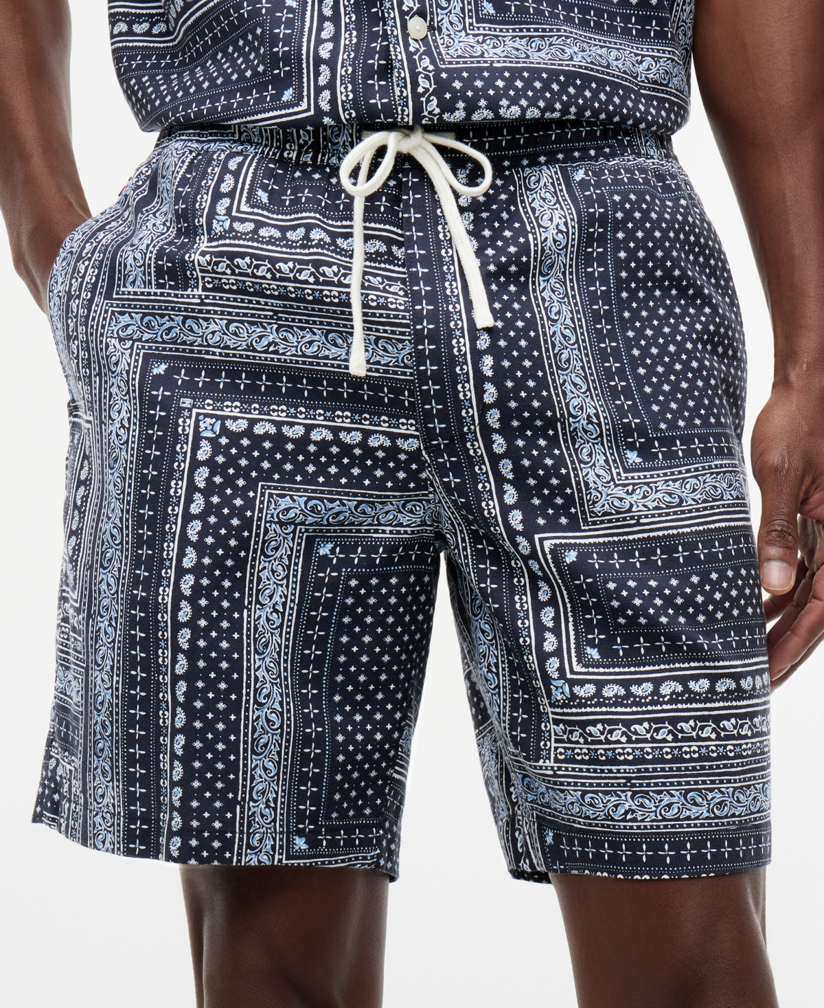 Click here for Tommy Hilfiger Mens Dover 8 Bandana Shorts - Carbo... prices