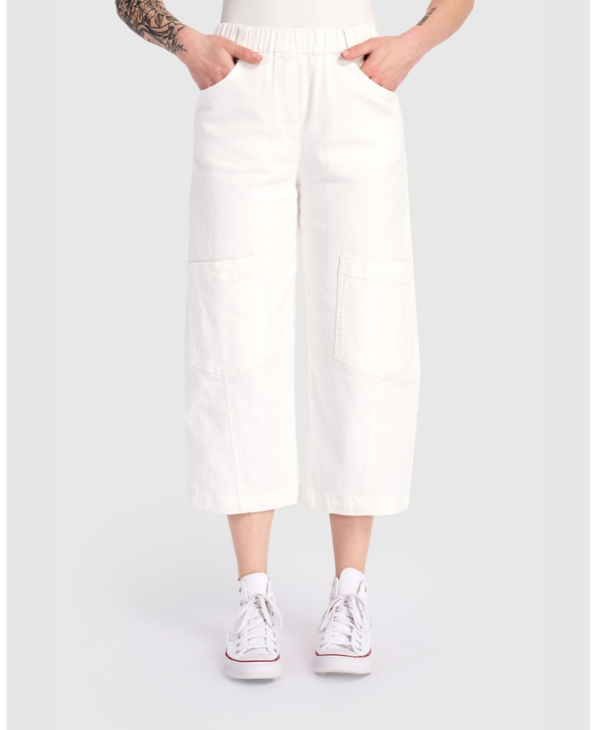 Click here for Alembika Womens Twill Palma Capri Pants - White prices