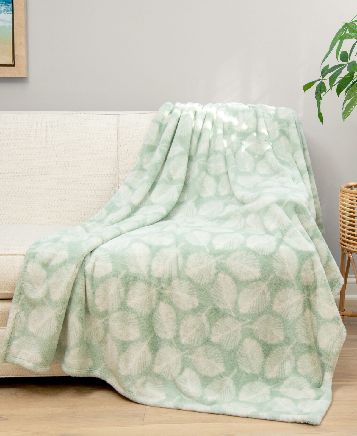 Click here for The Northwest Group  Llc Hgtv Super Luxe Faux Fur... prices