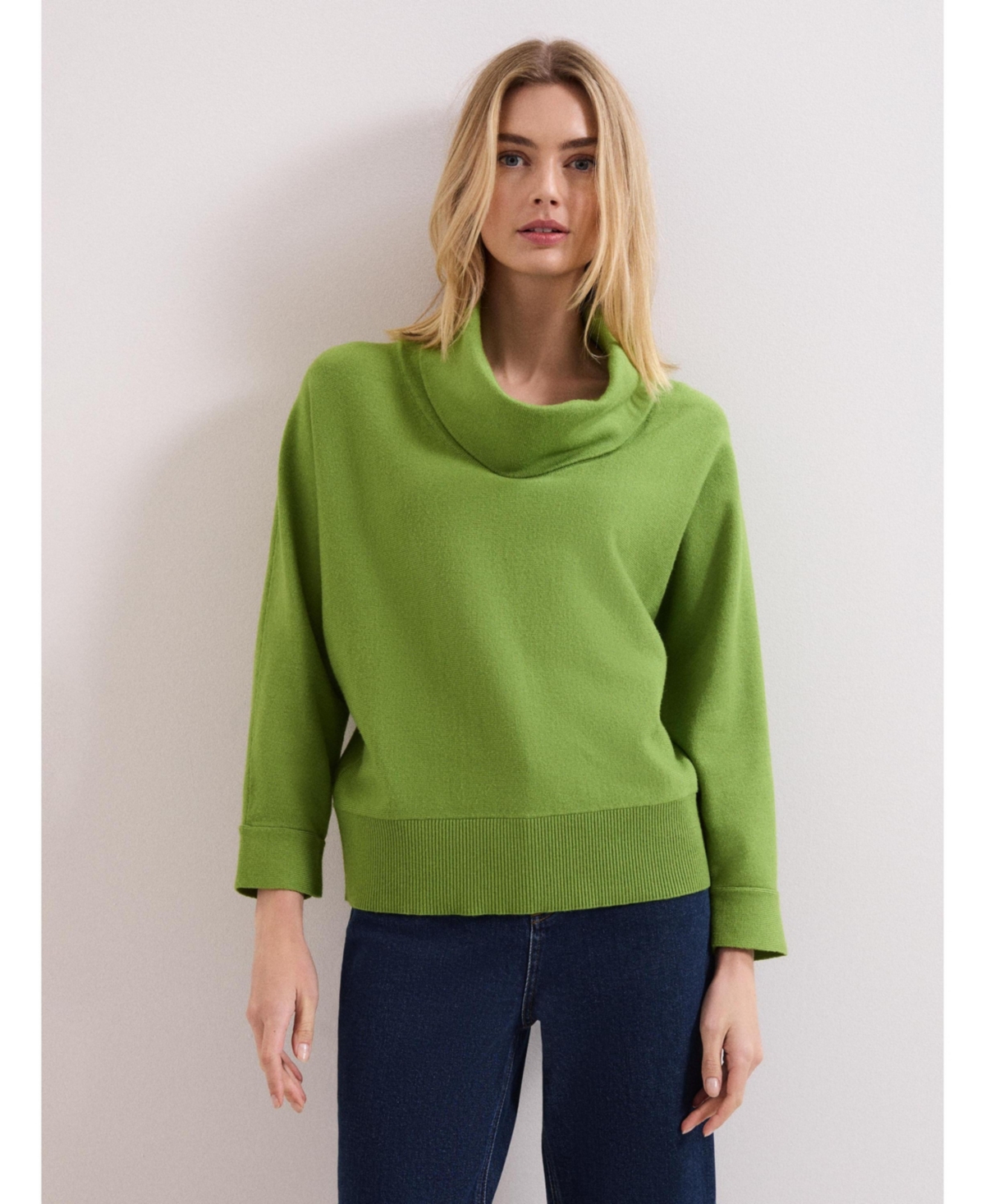 Click here for Phase Eight Womens Ribbed Detailing Rosalie Cowl J... prices