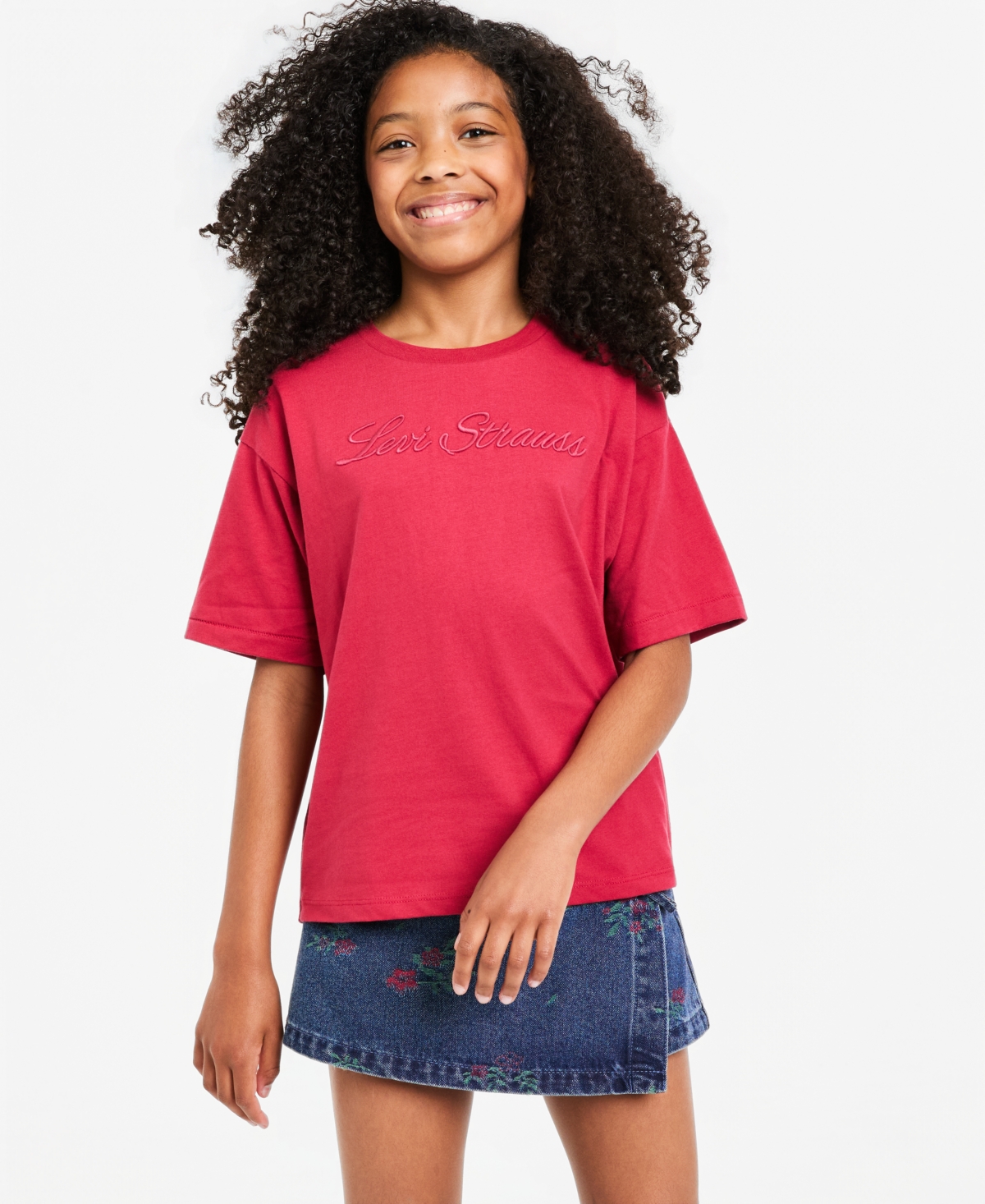 Click here for Levis Girls S-xl Meet and Greet 3D T-Shirt - Red prices