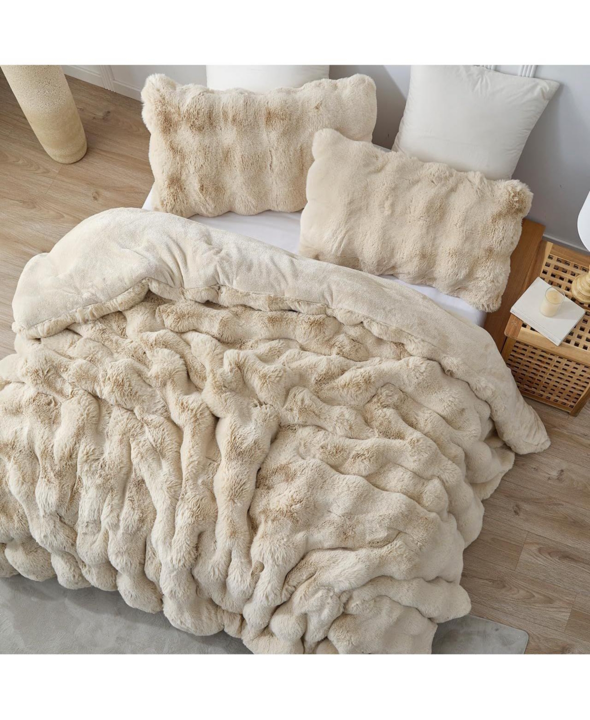 Click here for Coma Inducer Snowball Giant - Oversized Comforter... prices