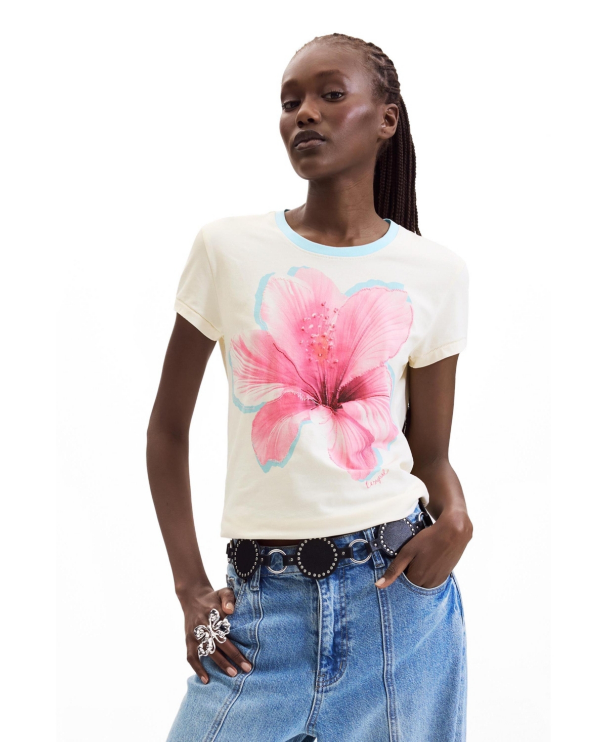 Click here for Desigual Womens Floral printed t-shirt - White prices