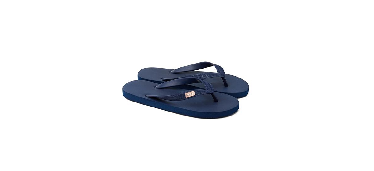 Click here for Feelgoodz Women s Classicz Core Natural Rubber Fli... prices
