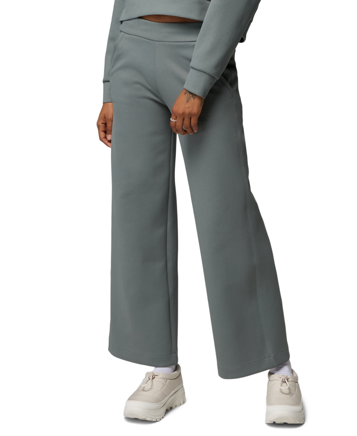 Click here for Columbia Womens Amazesweats Heavyweight Pull-On Wi... prices