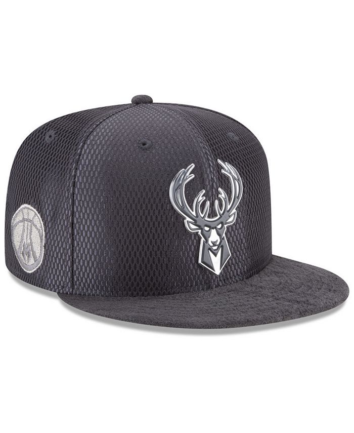 New Era Milwaukee Bucks On-Court Graphite Collection 9FIFTY Snapback ...
